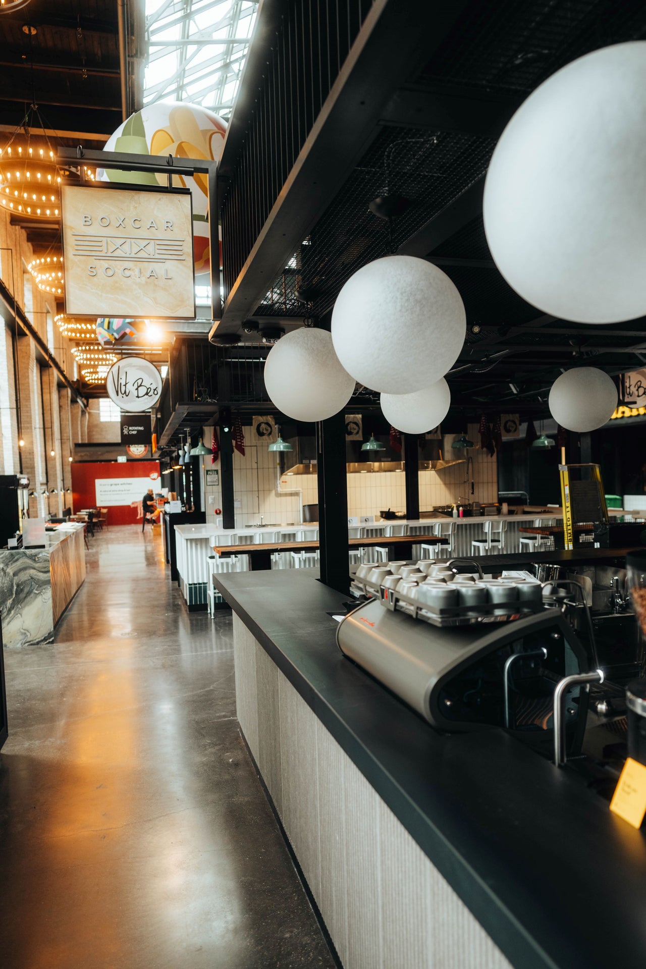 Boxcar Social Harbourfront - Cafe, Bar, & Restaurant